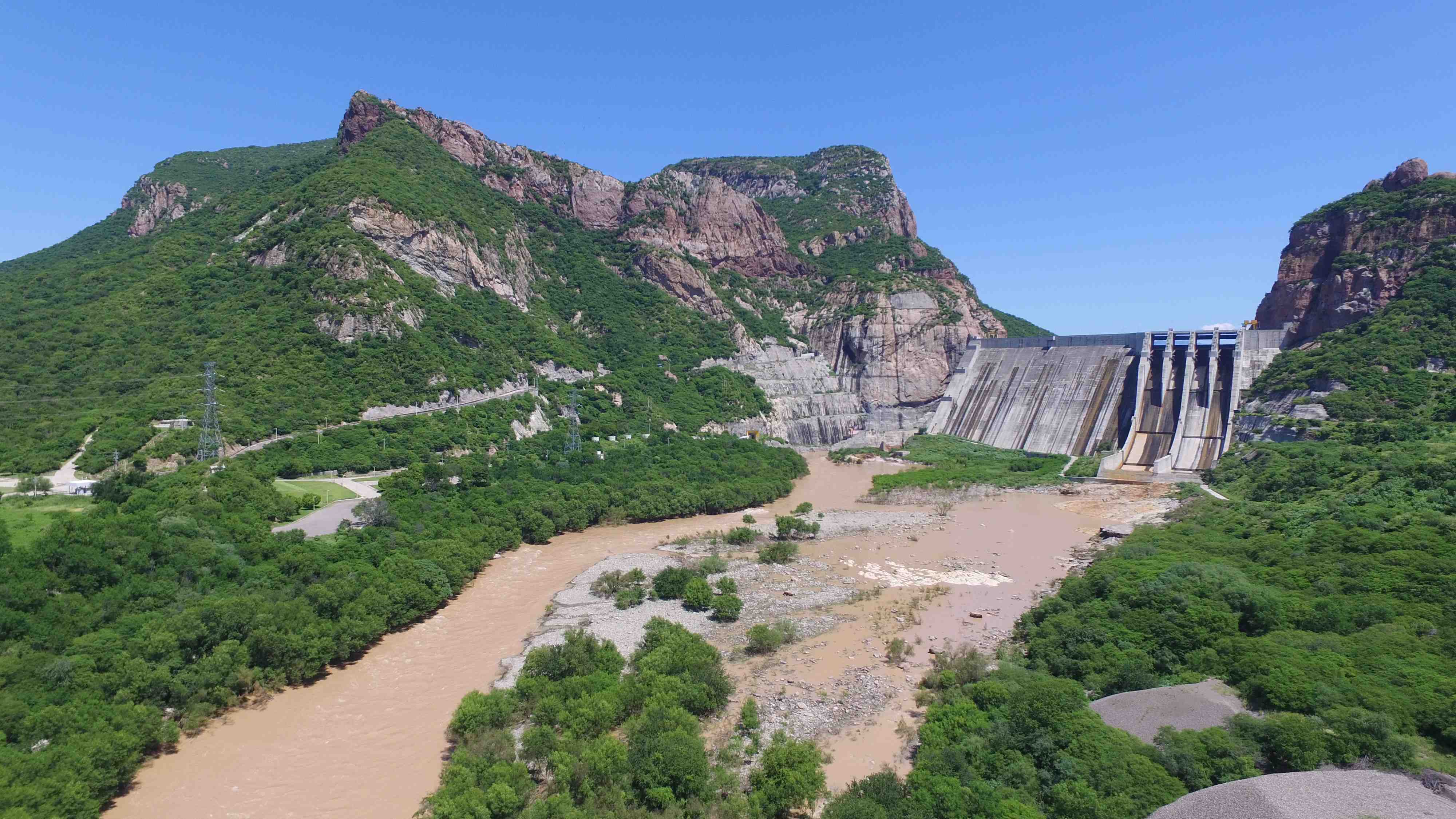 Así luce la presa Huites en Choix tras el paso de las lluvias